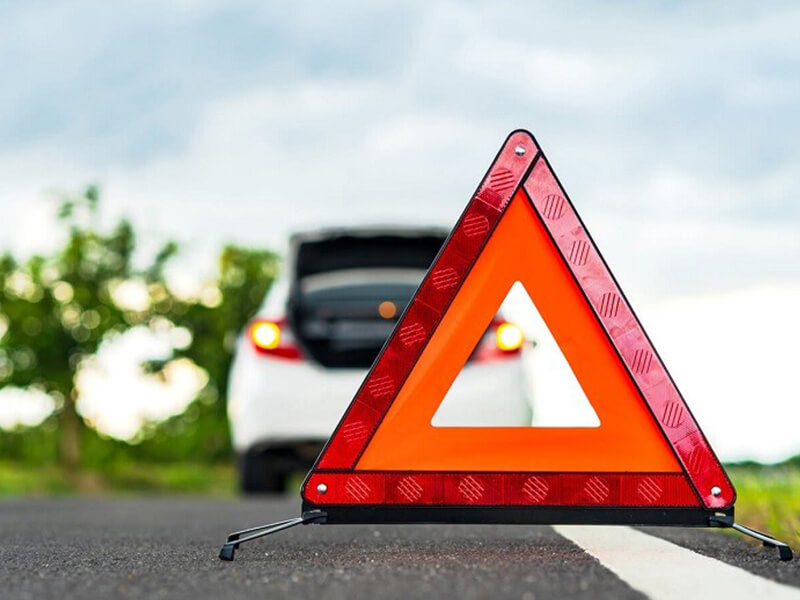 Triangle de présignalisation pour voiture - Maxicar, Produits d ...